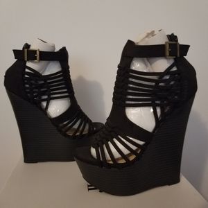 JustFab | Shoes | Tifa Platform Wedge Sandal | Poshmark